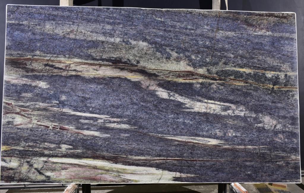 Quartzite | Distinctive Surfaces